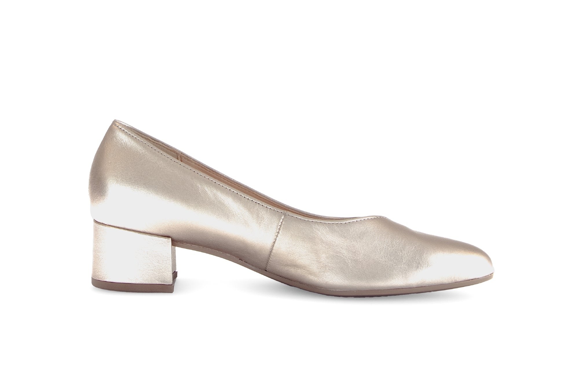 GABOR Gold Leather Low Heel V-Cut Court Shoe 43162 – Fabucci Shoes